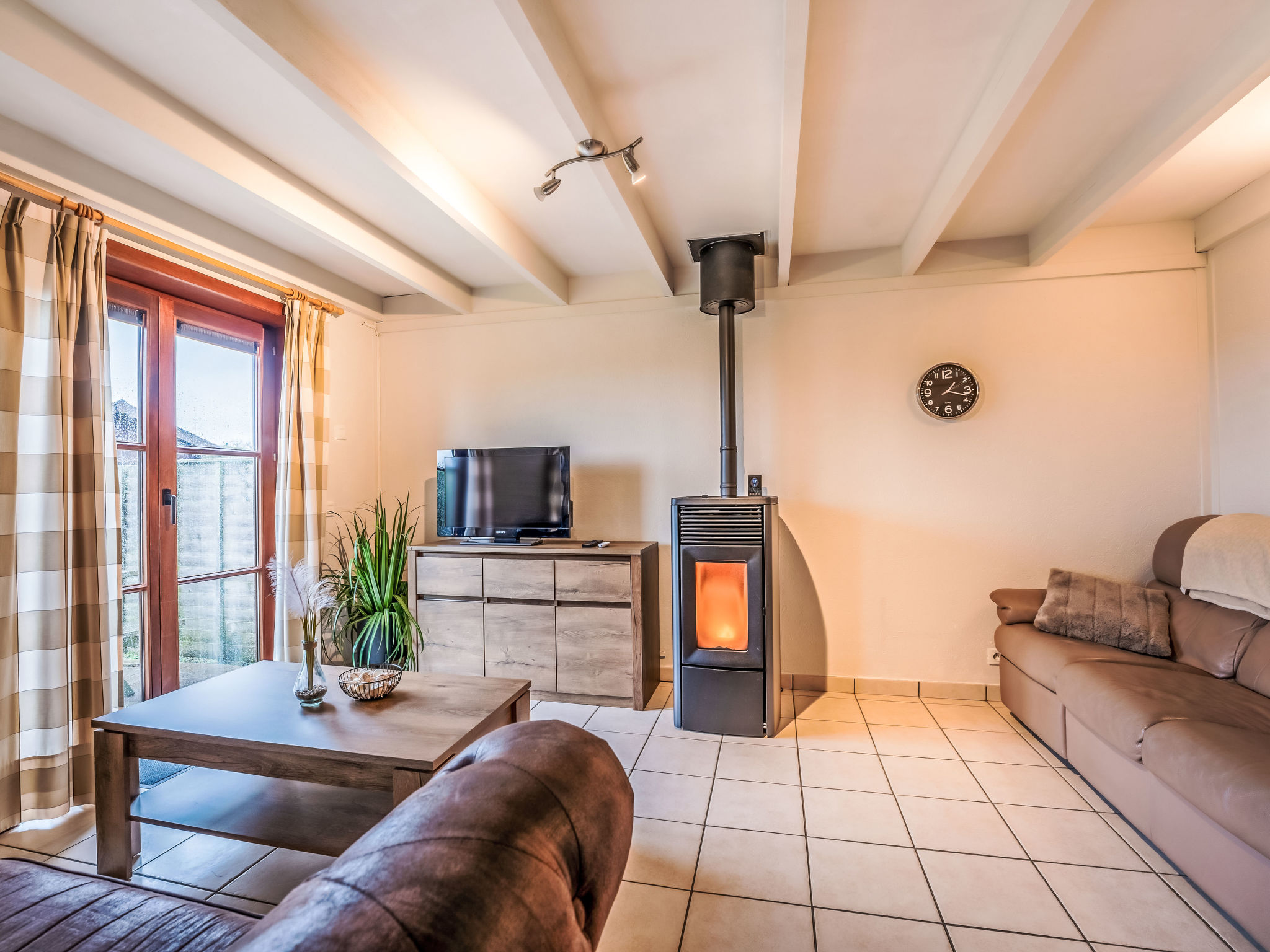 Fabiola With Parking & Garden - Flanders