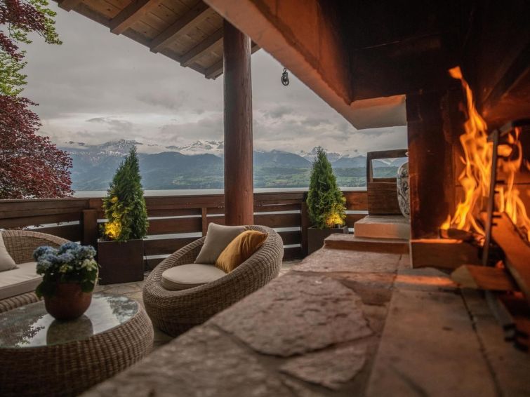 Chalet Am See Mit Panorama Aussicht - Thun