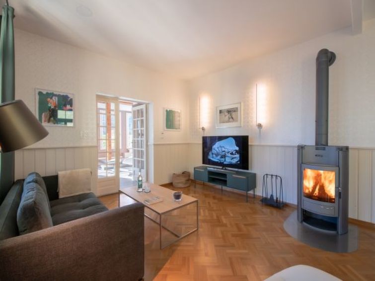 Chalet Hunnenfluh Garden Apartment - Lauterbrunnen