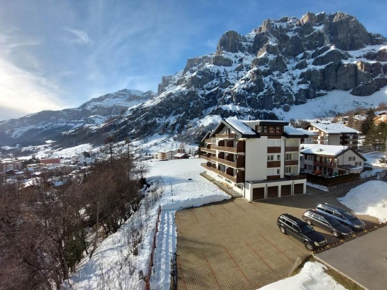 Renoviertes Studio Mit Mäjestätischer Aussicht - Kandersteg