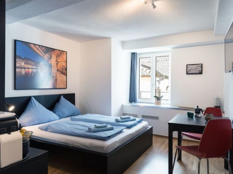 Lu Pluto Lv - Old Town Hitrental Apartment - Lucerne