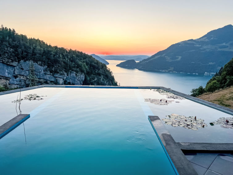 Villa Tauris Lake Lucerne Spa, Pool & Views - Gersau