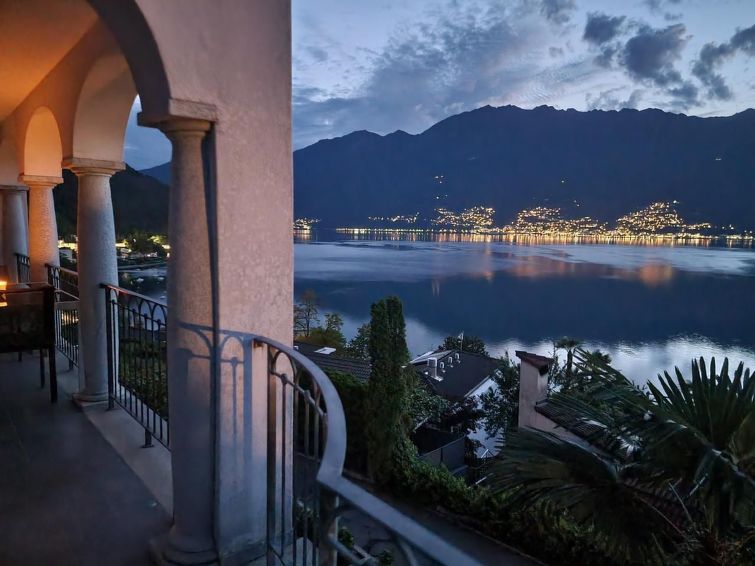 Ferienvilla "Alla Roccia" Mit Bergblick - Brissago