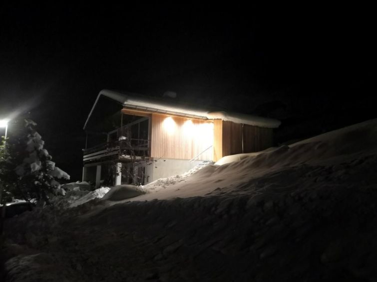Modernes Heimeliges Chalet - Canton des Grisons