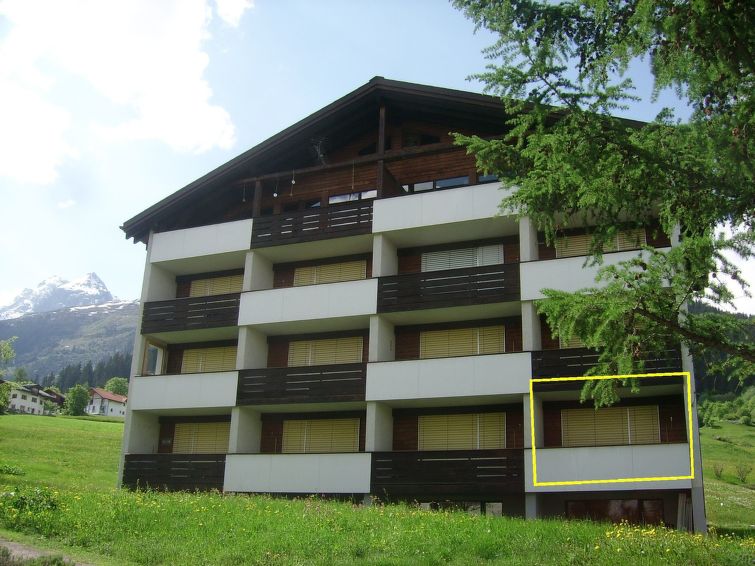 Gabriela 21 Defuns, Brigels, (Breil/brigels), 65032b - Obersaxen