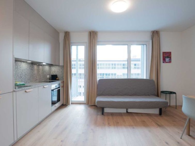 Zh Red 3 - Letzigrund Hitrental Apartment - Winterthur