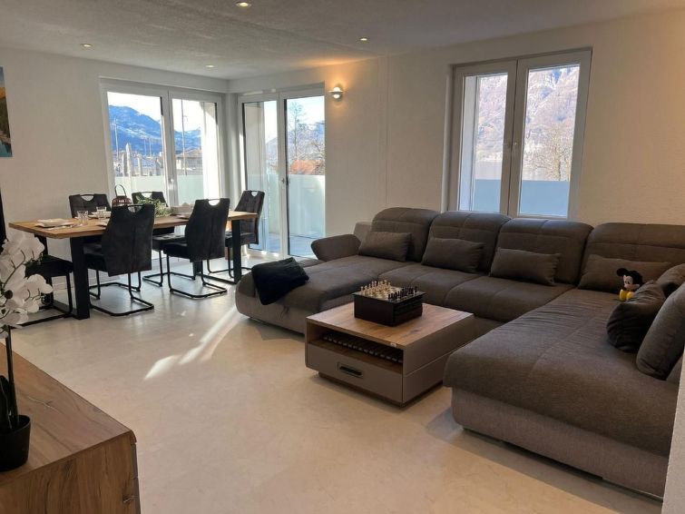 Mit Eigener Terrasse - Switzerland