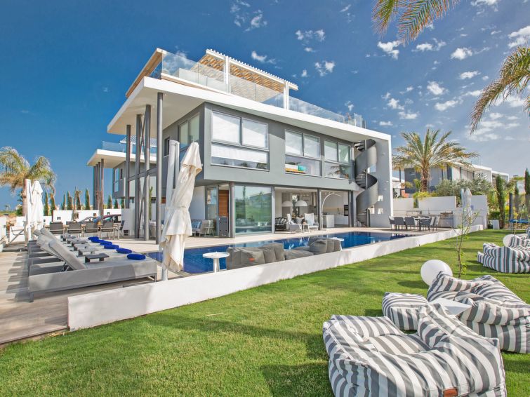 Haus In Paralimni Mit Großem Patio - Zypern