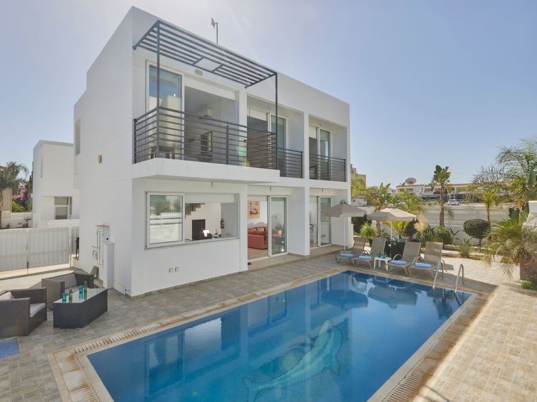 In Paralimni Mit Geräumigem Garten - Ayia Napa