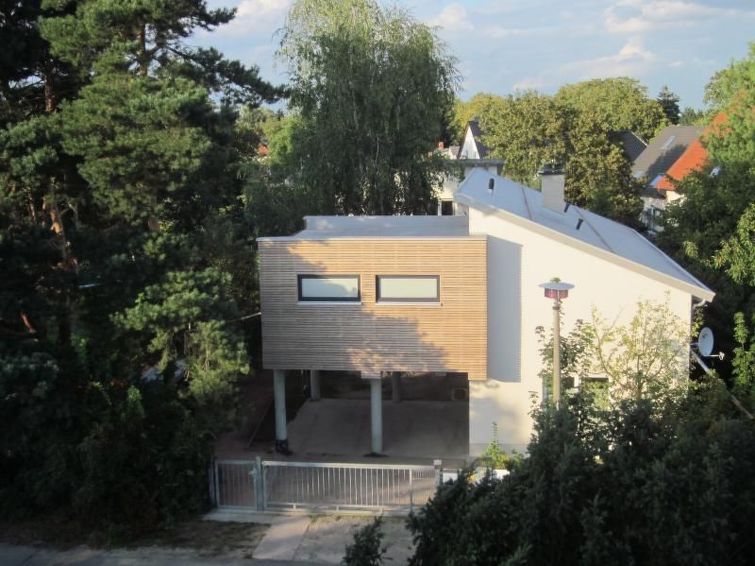 Moderne Maisonette-wohnung Mit Terrasse - Berlin