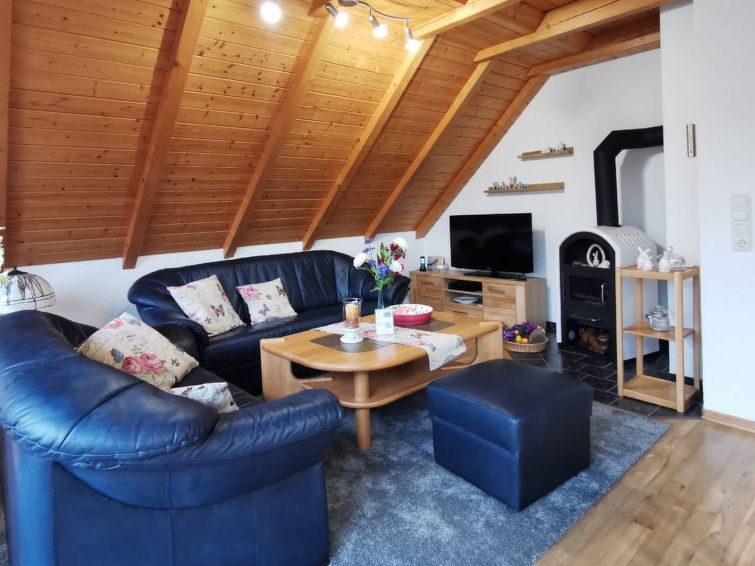 Wohnung In Wilhelmsfehn Mit Großem Balkon - Wiesmoor