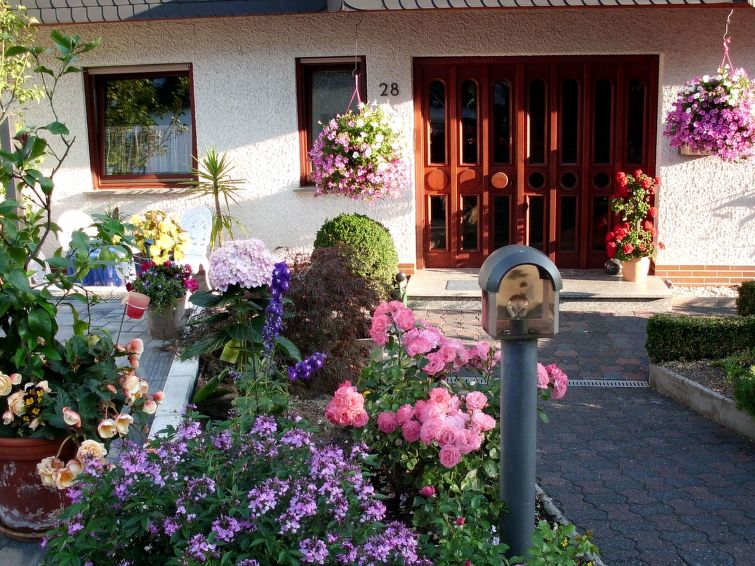 Gerä¤umige Ferienwohnung In Lay Am Moselhang - Koblenz