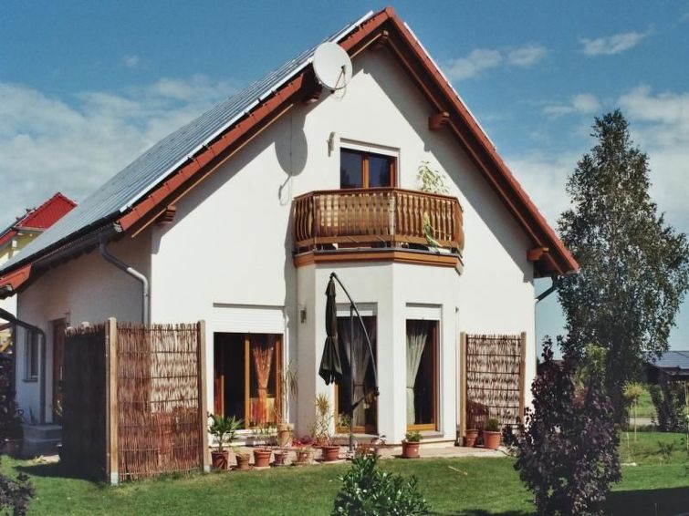 Nichtraucher- Ferienwohnung Mit Balkon - Bad Buchau
