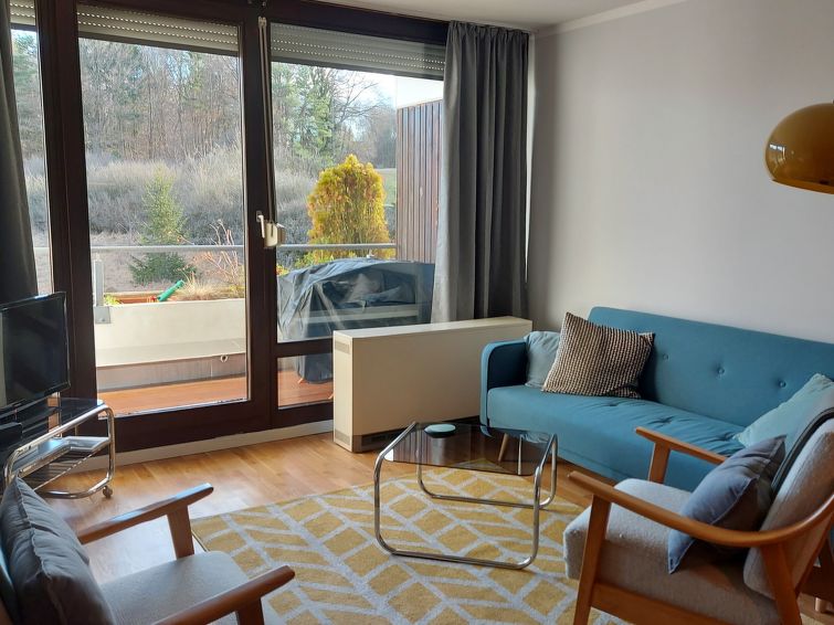 Große Wohnung In Gleislhof Mit Möbliertem Balkon - Riedenburg