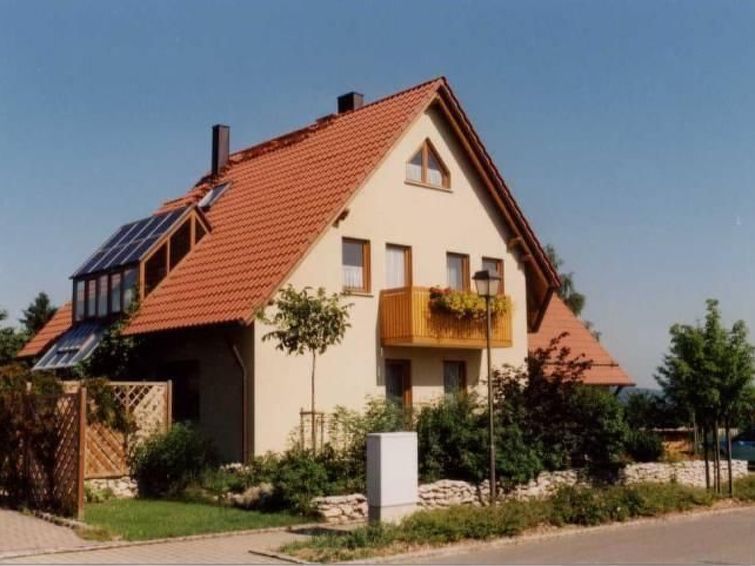 Komfortable Ferienwohnung In Ebensfeld - Bad Staffelstein
