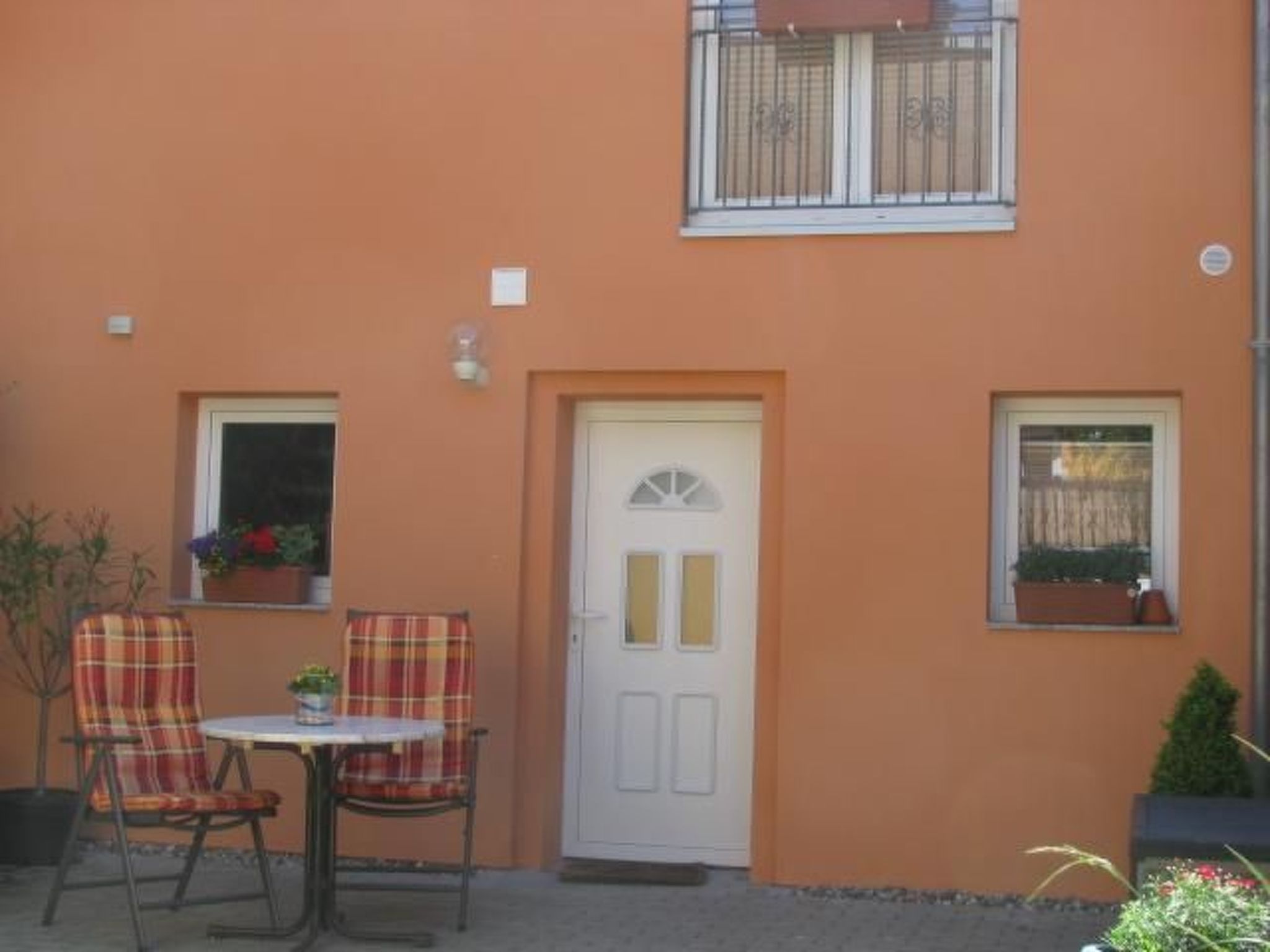 Moderne Wohnung Mit Terrasse In Zentraler Lage - Greifswald