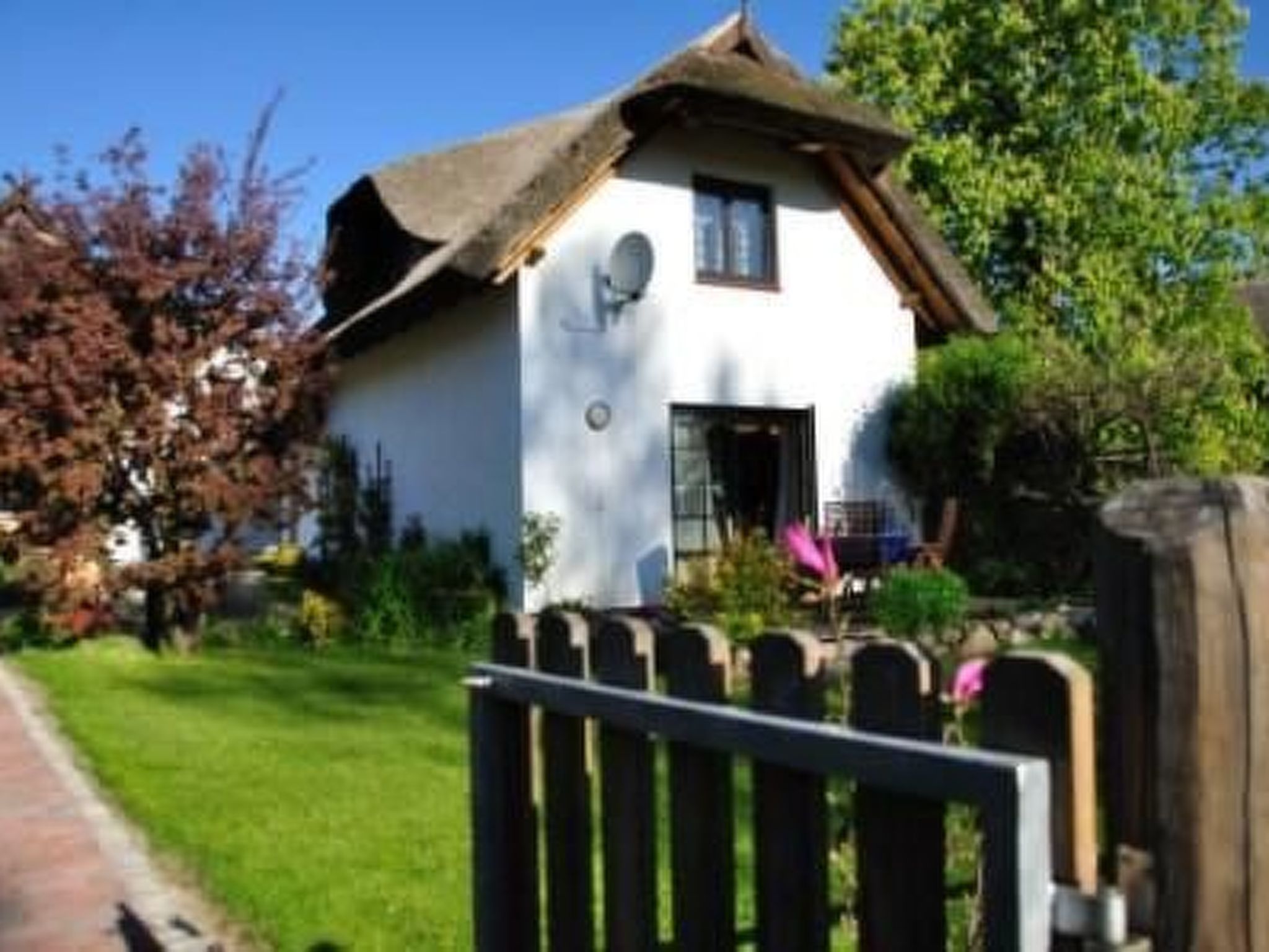 Schönes Ferienhaus Mit Terrasse Und Grill - Ahrenshoop