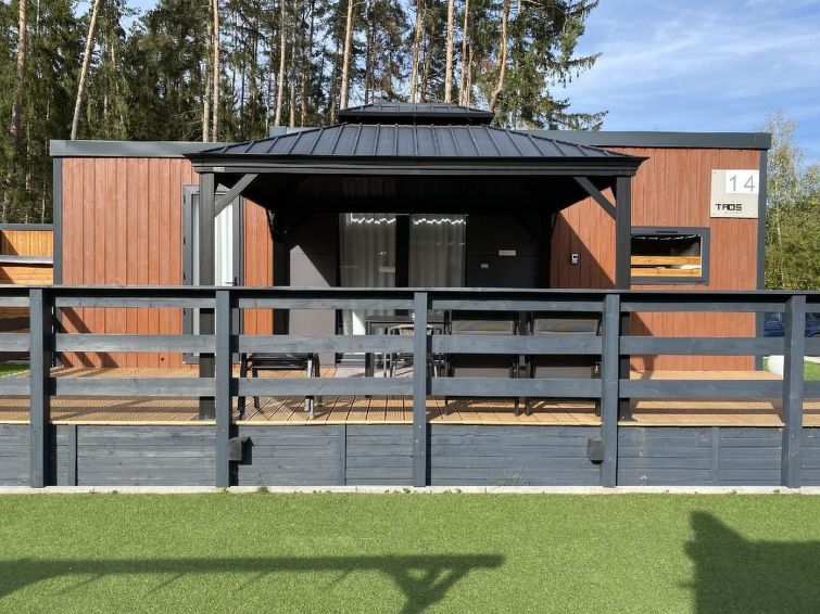 In Wackersdorf Mit Terrasse, Garten Und Grill - Schwarzenfeld