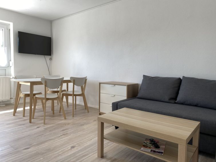 Sad151 Moderne Monteurwohnung Mit Balkon - Wackersdorf