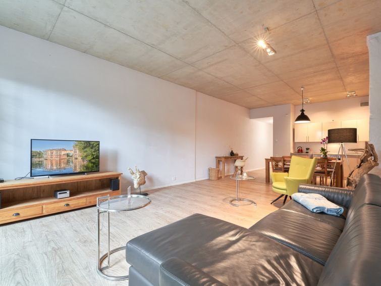 Appartement In Brandenburg An Der Havel Mit Grill, Terrasse Und Garten - Brandenburg an der Havel