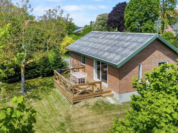 "Gise" - 2.8km From The Sea - Ostsee