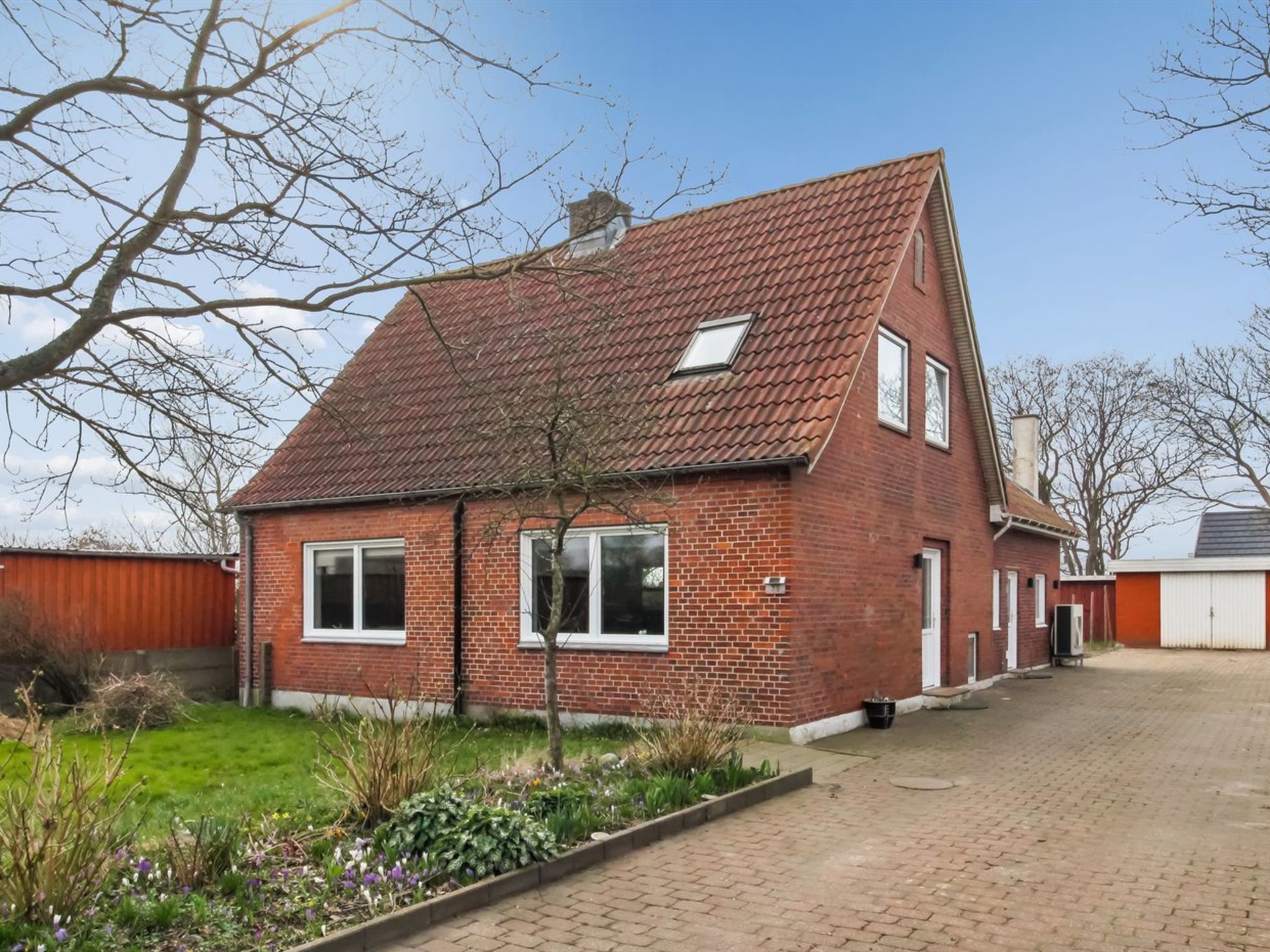 "Milan" - 20km From The Sea - Nordsee