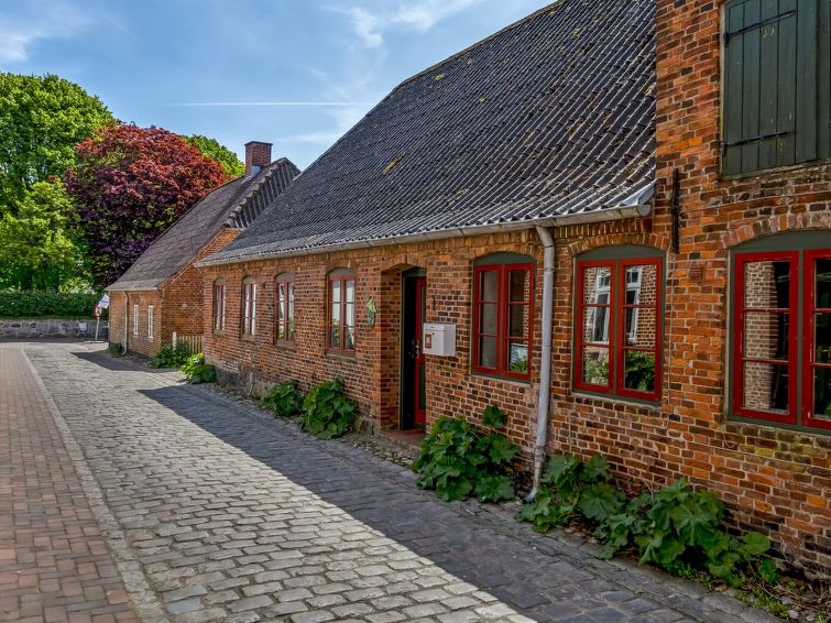 "Spase" - 23km From The Sea - Nordsee
