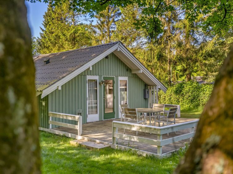 "Ung" - 30km From The Sea - Mer du Nord