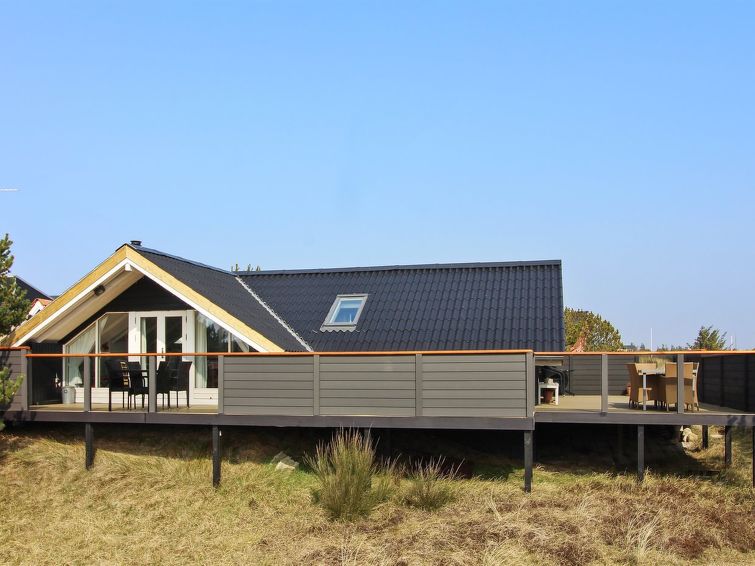 "Josie" - 200m From The Sea - Vejers
