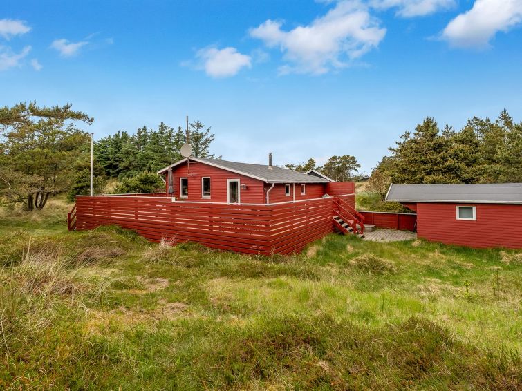 "Agir" - 600m From The Sea - Blåvand