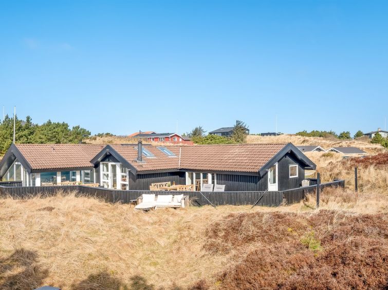 "Emin" - 700m From The Sea - Blåvand