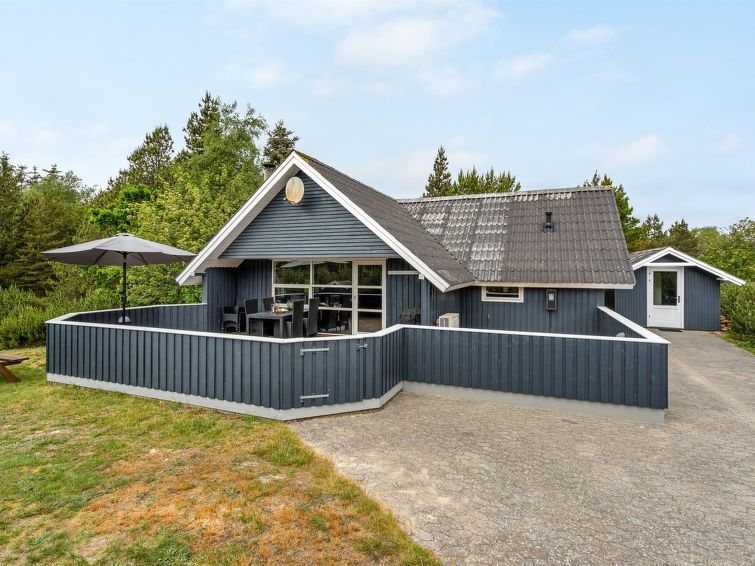 "Emmi" - 2.5km From The Sea - Blåvand