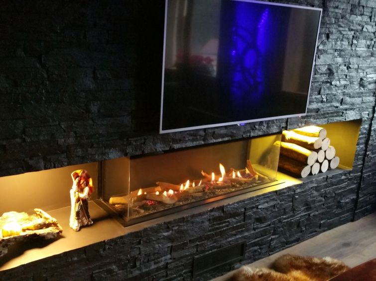 Appartement 'Borredà' Mit Kaminofen - Monserrat