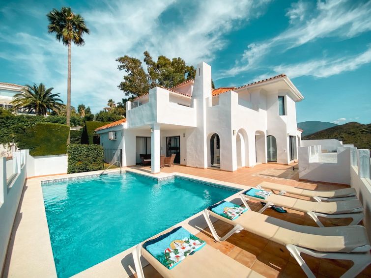 Schöne 4bdr-villa Mit Fantastischer Aussicht - Marbella