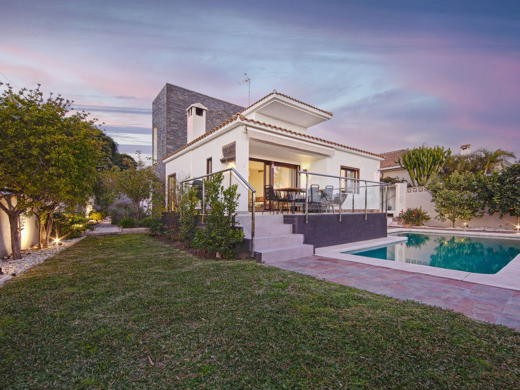 Modern Villa Close To Costabella Beach - Marbella