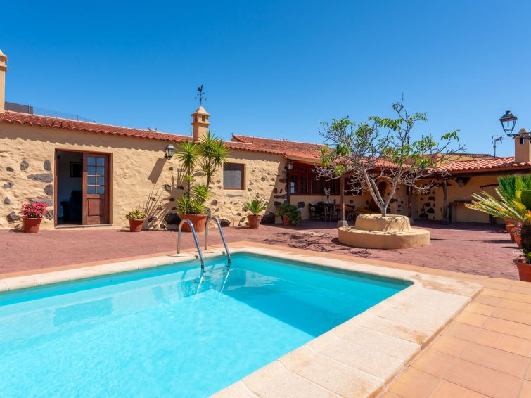 Kanarische Finca Mit Pool Und Herrlicher Aussicht - Teror