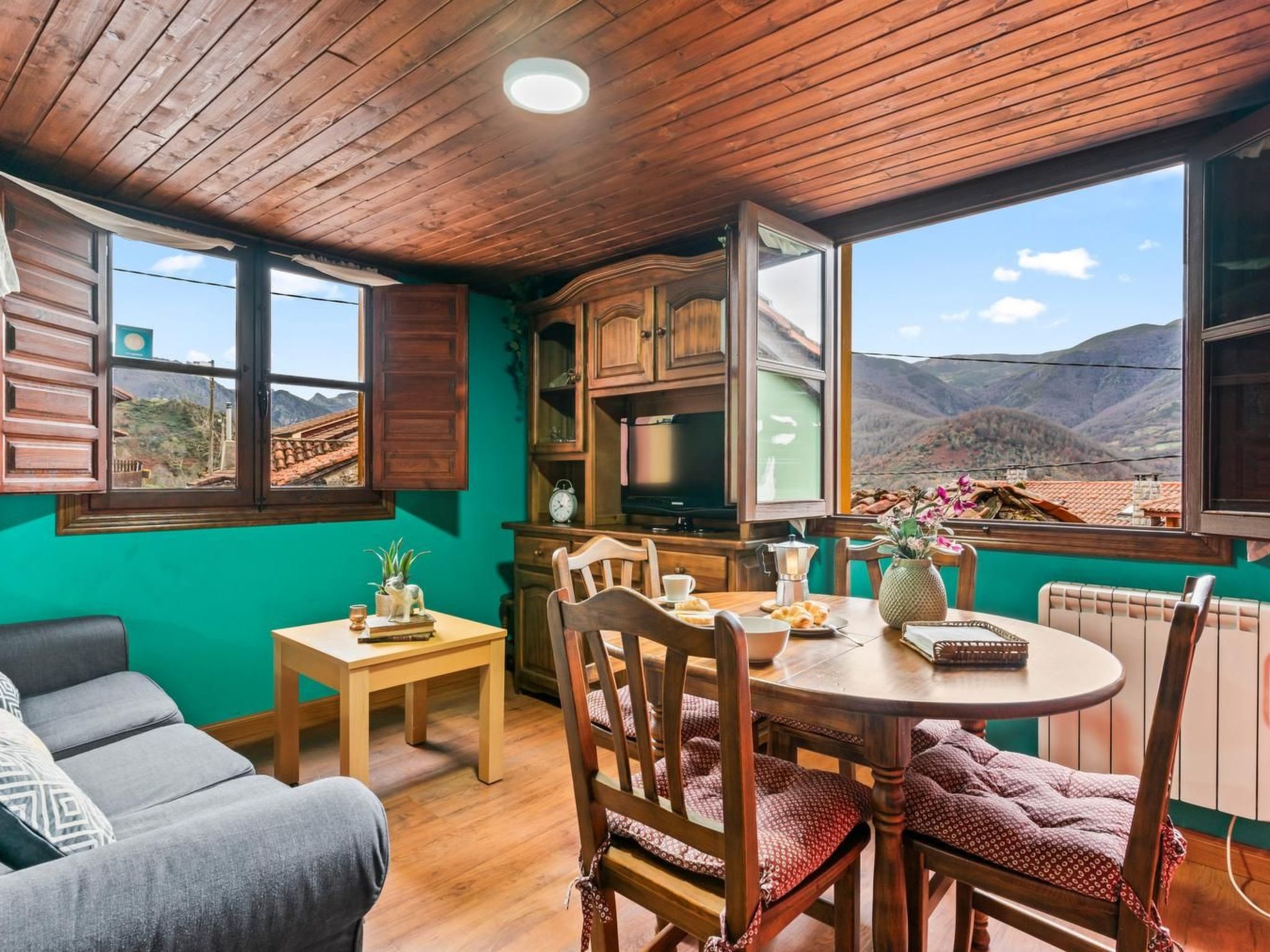 Montegrande, Berghaus In Idyllischer Lage - Teverga