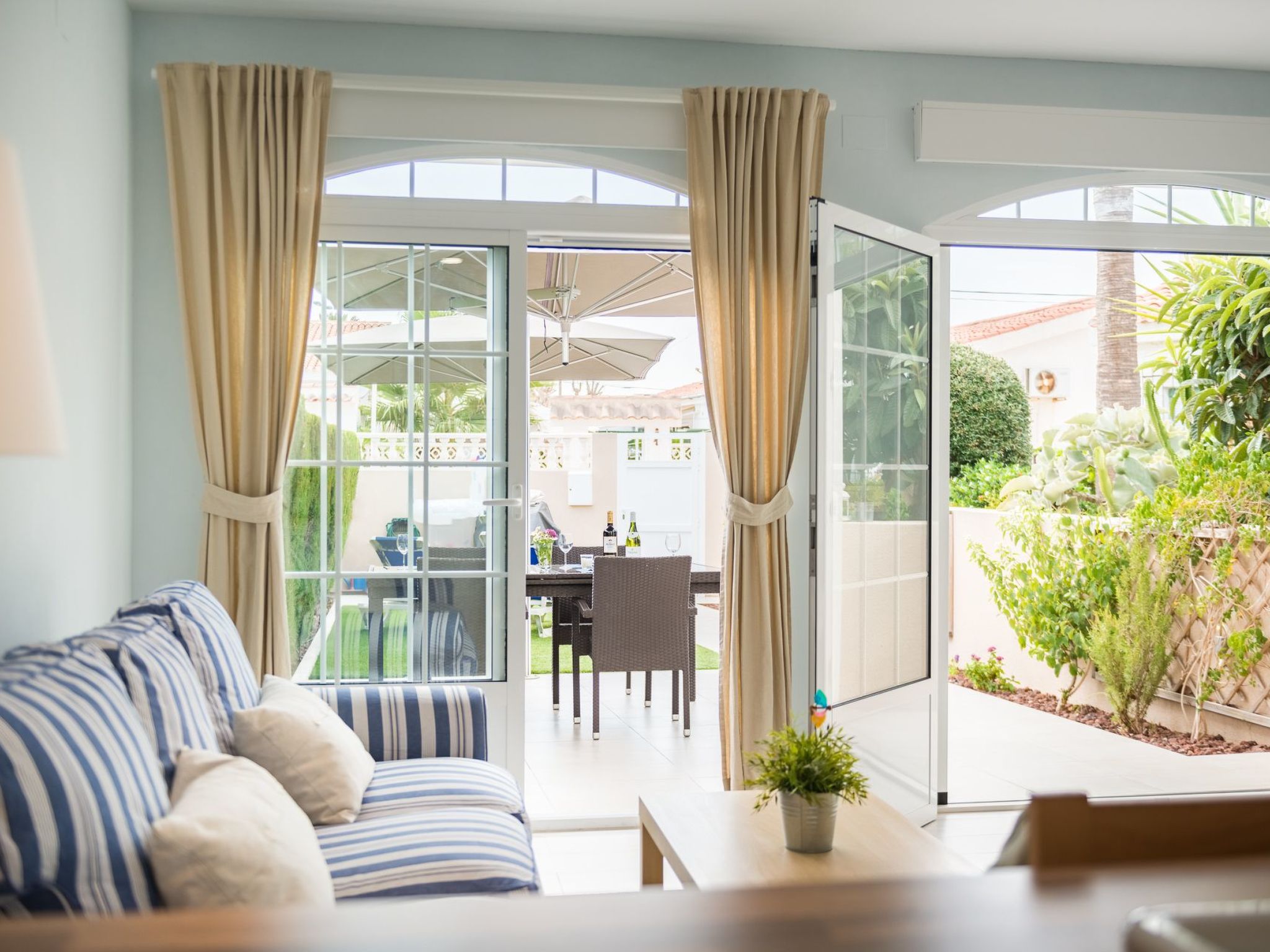 Mit Garten, Grill Und Terrasse - Torrevieja