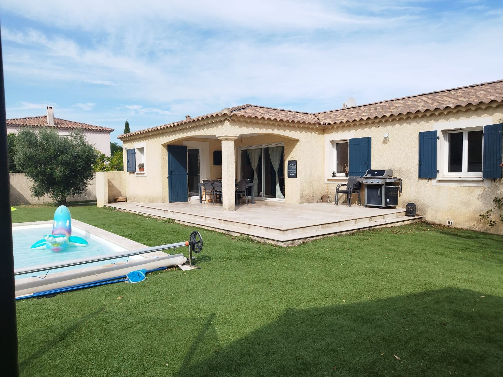 Charmantes Haus Mit Pool Und Garten - Sénas