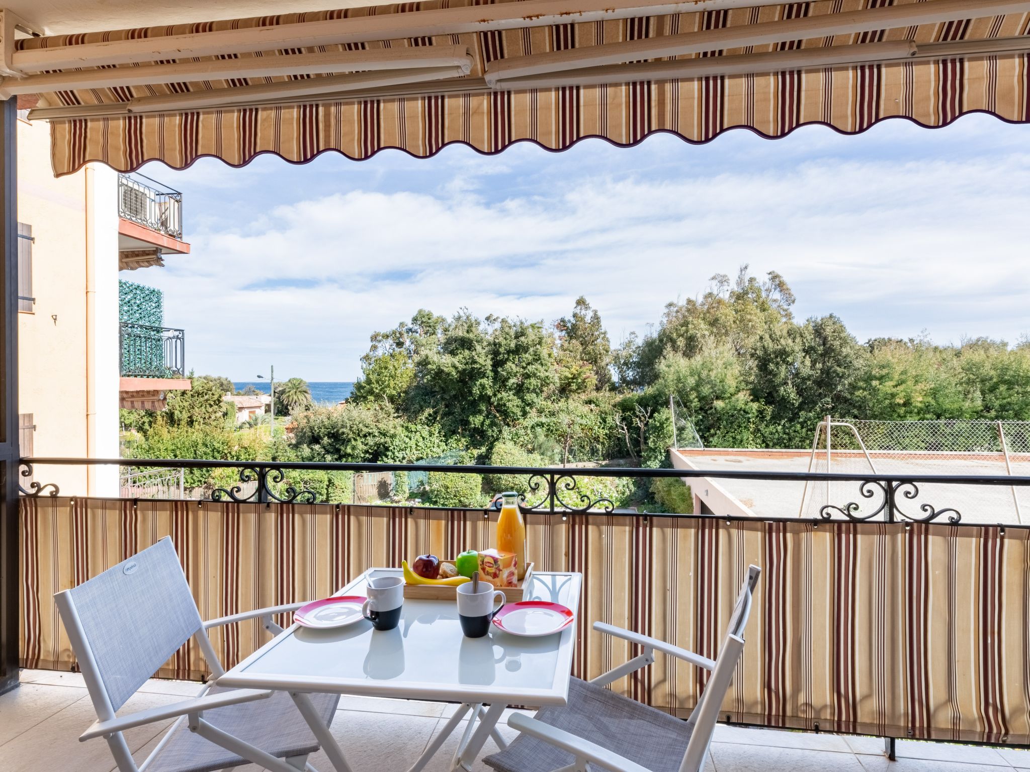 La Nuit De Mai - Fréjus