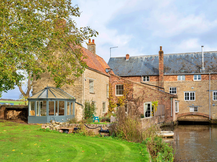 Islip Mill House - Beautiful Riverside Home - Lincolnshire