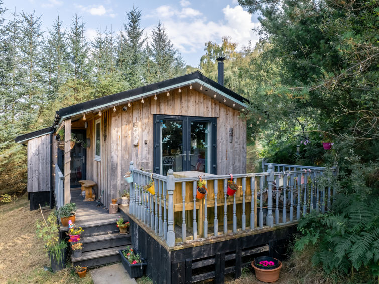 The Cabin - Loch Ness