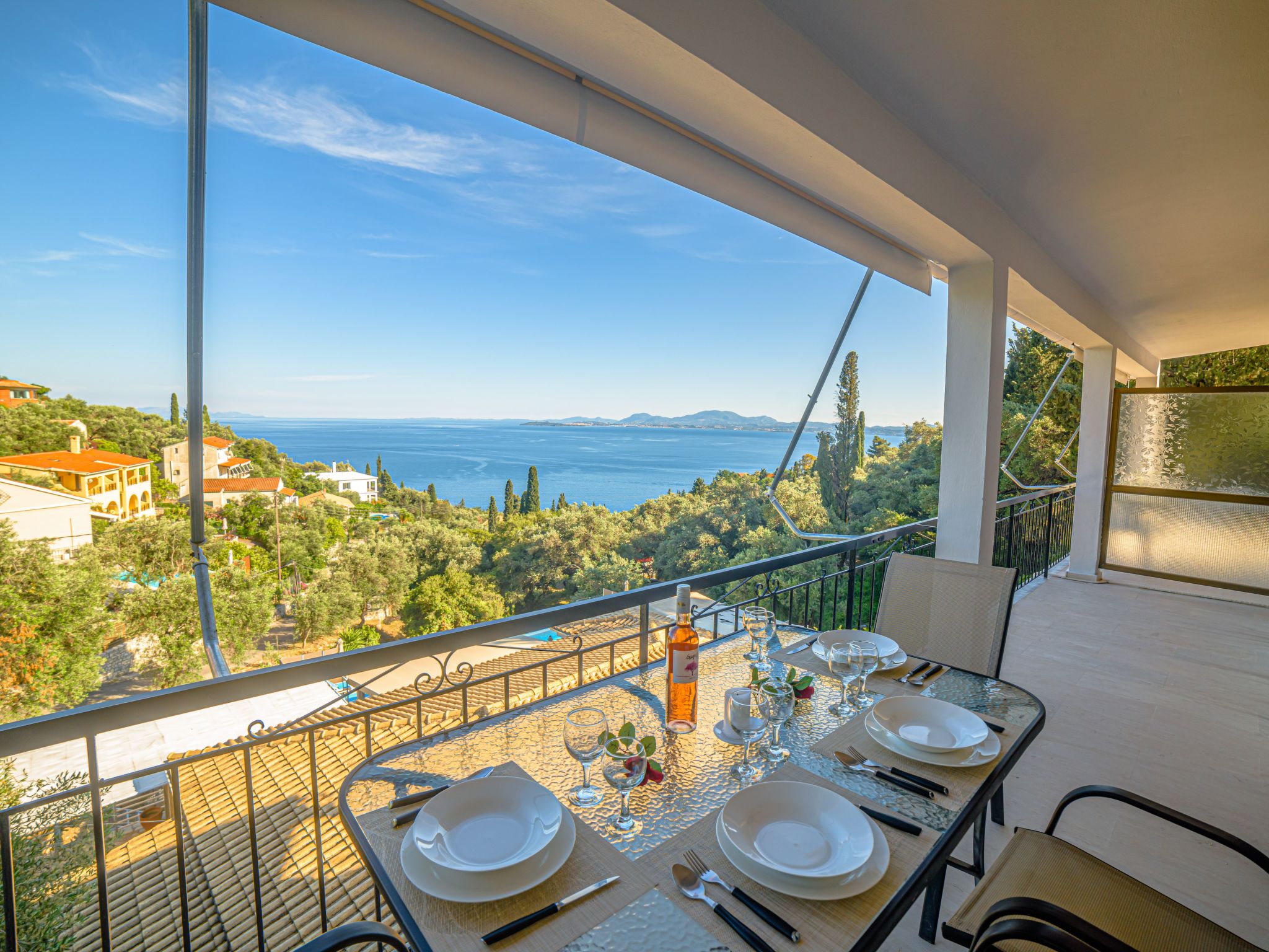 "Zeus" Mit Infinity Pool - Corfù