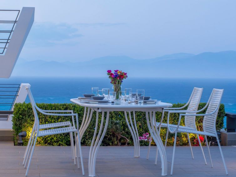 Mit Blick Auf Das Wasser - Greece