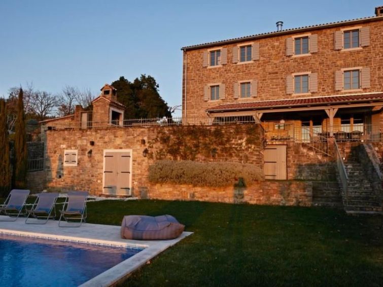 In Kostanjica Mit Grill, Terrasse Und Garten - Motovun