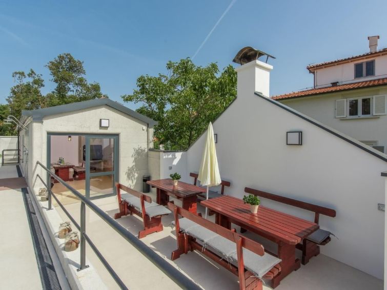 Wohnung In Pjescana Uvala Mit Großer Terrasse - Premantura