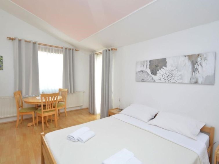 Ein Apartment Im Ferienhaus Zweirosen - Istria