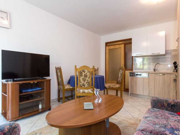 2-zimmer-wohnung Mit 1 Badezimmer Und Terrasse - Punat
