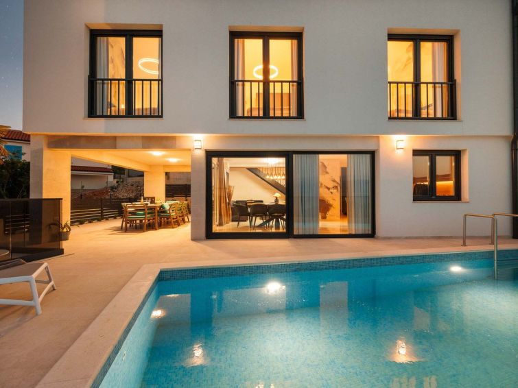 Brandneue Villa - Pool Mit Panoramablick Aufs Meer - Punat