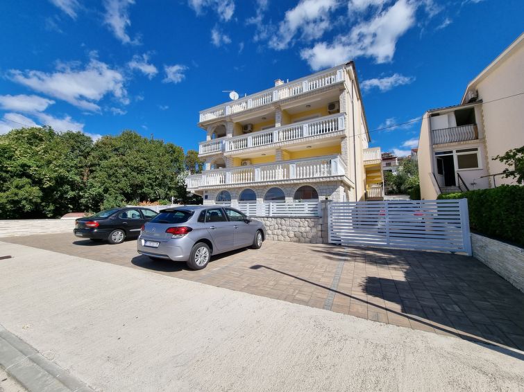 Wohnung In Crikvenica Mit Privatem Parkplatz - Crikvenica